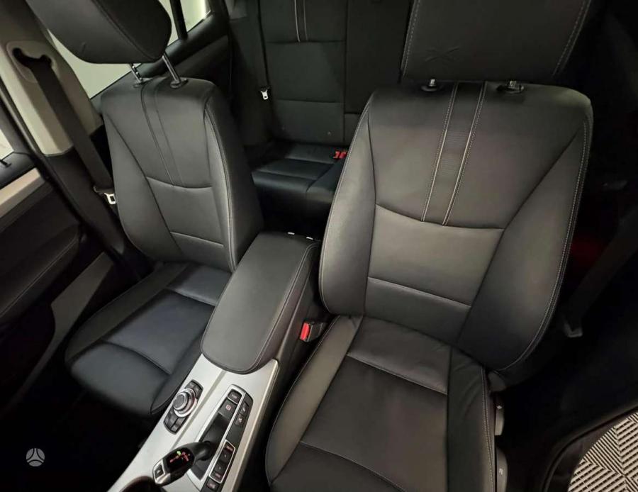 Melns BMW X3 2017 Marijampole, ar dzinēja tilpumu 2.00 L un nobraukumu 179 tūkst. km par 16850 €, foto 21 vietnē AUTOMOTO.COM.LV