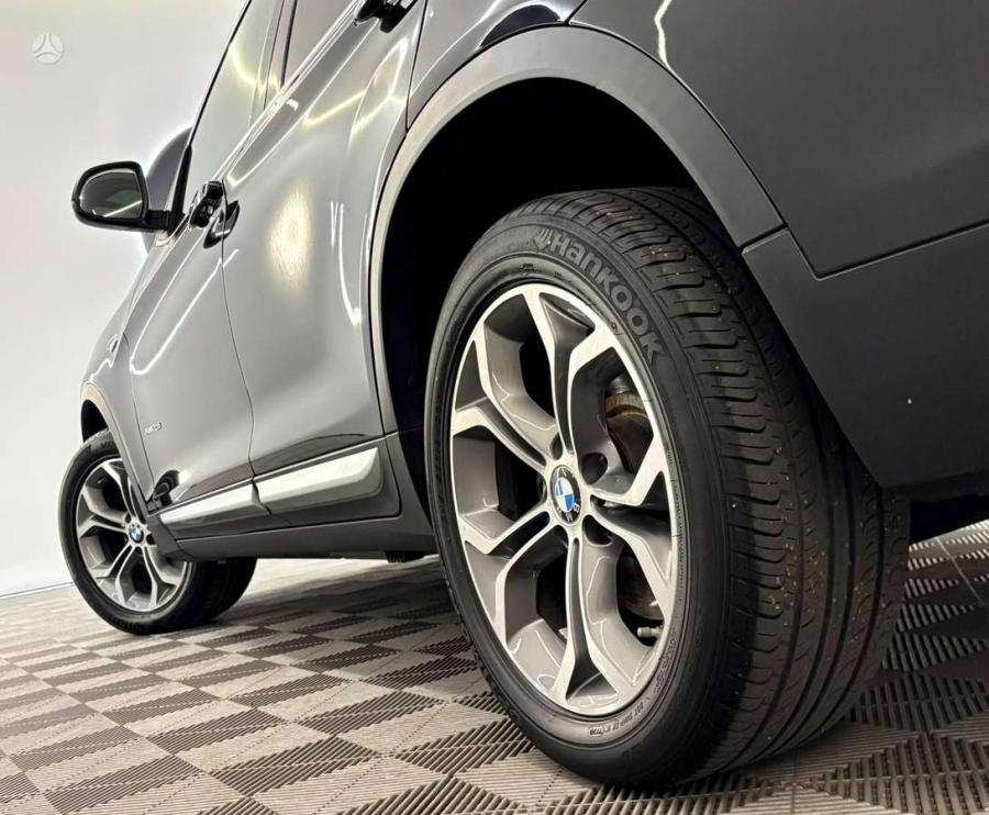 Melns BMW X3 2017 Marijampole, ar dzinēja tilpumu 2.00 L un nobraukumu 179 tūkst. km par 16850 €, foto 23 vietnē AUTOMOTO.COM.LV