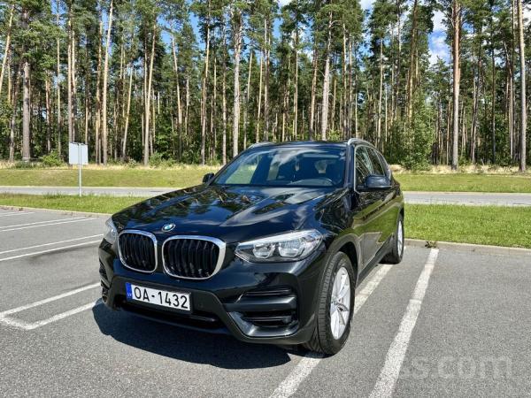 BMW X3 2017 Rīga vietnē Melns BMW X3 2017 Rīga, ar dzinēja tilpumu 2.00 L un nobraukumu 188 tūkst. km par 19900 €, foto 4 vietnē AUTOMOTO.COM.LV