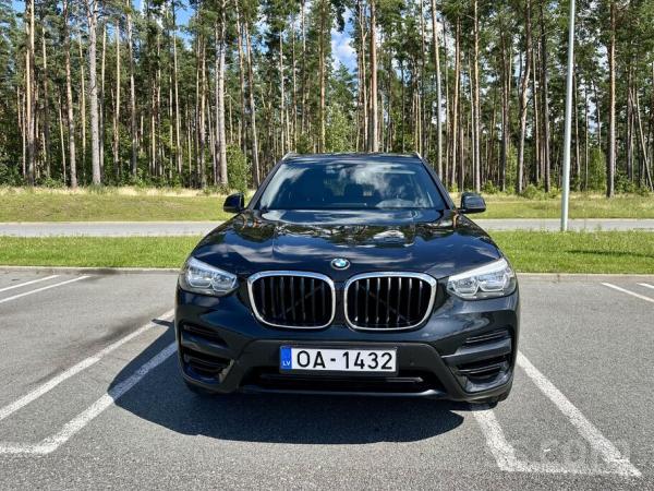 BMW X3 2017 Rīga vietnē Melns BMW X3 2017 Rīga, ar dzinēja tilpumu 2.00 L un nobraukumu 188 tūkst. km par 19900 €, foto 5 vietnē AUTOMOTO.COM.LV