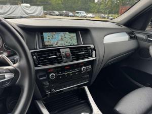 Black BMW X3 2017 in Panevezys, with an engine capacity of 2.00 L and mileage of 153 thousand km for 15500 €, photo 8 on AUTOMOTO.COM.LV