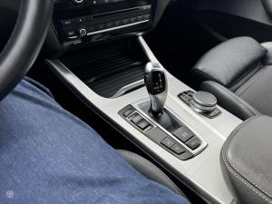 Black BMW X3 2017 in Panevezys, with an engine capacity of 2.00 L and mileage of 153 thousand km for 15500 €, photo 9 on AUTOMOTO.COM.LV