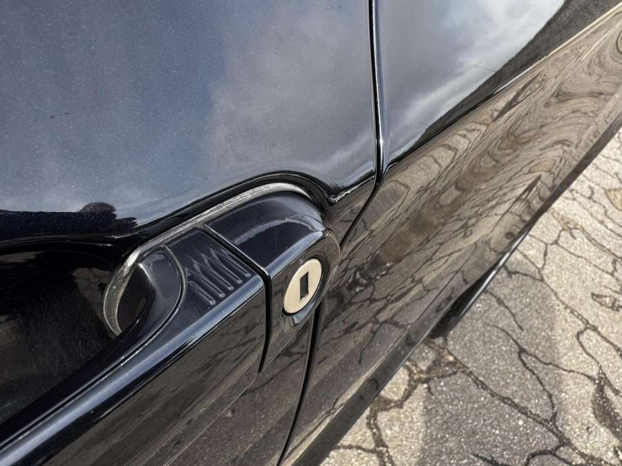 Black BMW X3 2017 in Panevezys, with an engine capacity of 2.00 L and mileage of 153 thousand km for 15500 €, photo 15 on AUTOMOTO.COM.LV