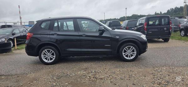 Black BMW X3 2017 in Vilnius, with an engine capacity of 2.00 L and mileage of 258 thousand km for 11200 €, photo 6 on AUTOMOTO.COM.LV