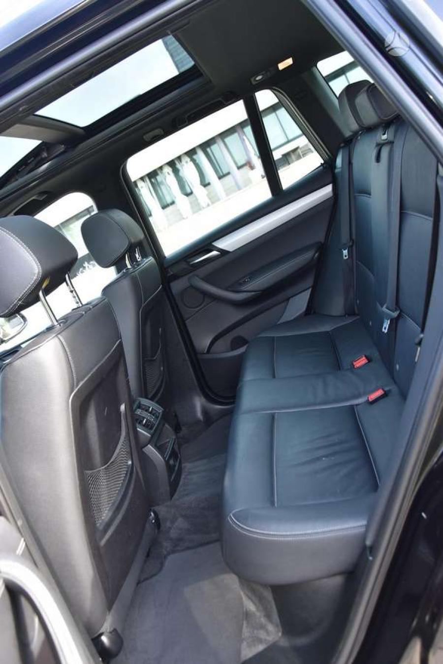Black BMW X3 2017 in Vilnius, with an engine capacity of 2.00 L and mileage of 269 thousand km for 16500 €, photo 11 on AUTOMOTO.COM.LV