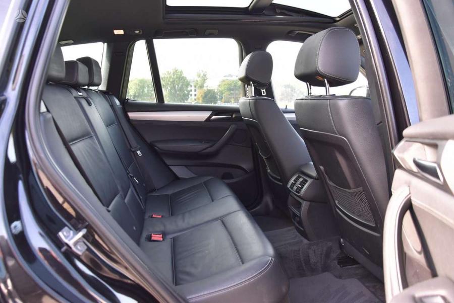 Black BMW X3 2017 in Vilnius, with an engine capacity of 2.00 L and mileage of 269 thousand km for 16500 €, photo 14 on AUTOMOTO.COM.LV