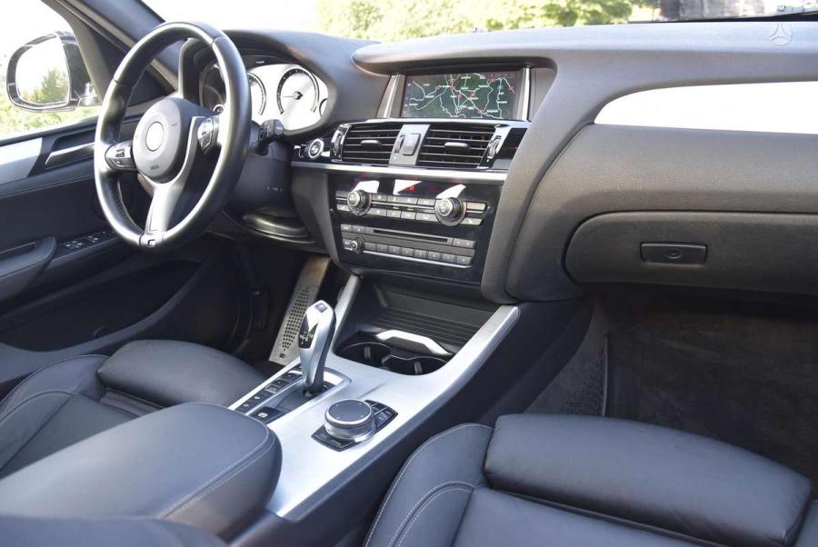 Black BMW X3 2017 in Vilnius, with an engine capacity of 2.00 L and mileage of 269 thousand km for 16500 €, photo 16 on AUTOMOTO.COM.LV