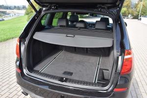 Black BMW X3 2017 in Vilnius, with an engine capacity of 2.00 L and mileage of 269 thousand km for 16500 €, photo 17 on AUTOMOTO.COM.LV