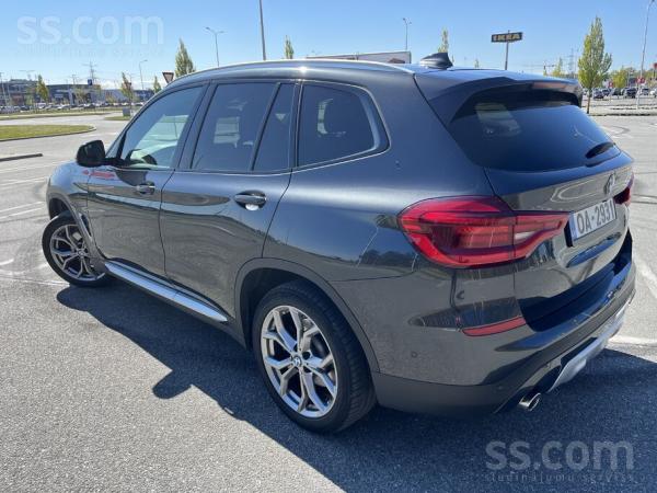 Melns BMW X3 2018 Rīga, ar dzinēja tilpumu 2.00 L un nobraukumu 208 tūkst. km par 20000 €, foto 3 vietnē AUTOMOTO.COM.LV