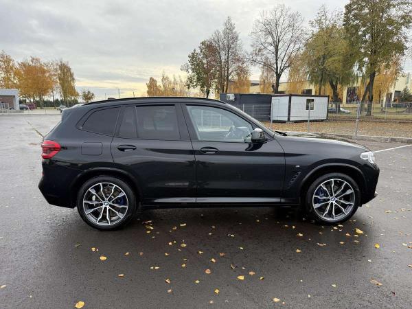 Black BMW X3 2018 in Marijampole, with an engine capacity of 2.99 L and mileage of 260 thousand km for 23500 €, photo 5 on AUTOMOTO.COM.LV