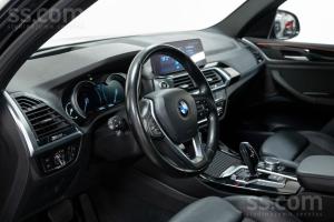 Black BMW X3 2018 in Riga, with an engine capacity of 3.00 L and mileage of 137 thousand km for 28900 €, photo 9 on AUTOMOTO.COM.LV