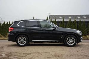 Black BMW X3 2018 in Elektrenai, with an engine capacity of 2.00 L and mileage of 128 thousand km for 26800 €, photo 8 on AUTOMOTO.COM.LV