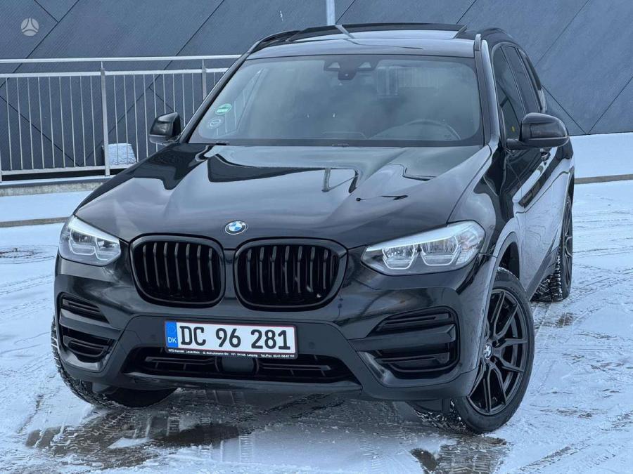 Black BMW X3 2018 in Jonava, with an engine capacity of 2.00 L and mileage of 287 thousand km for 21500 €, photo 1 on AUTOMOTO.COM.LV