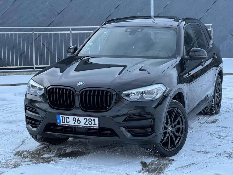Black BMW X3 2018 in Jonava, with an engine capacity of 2.00 L and mileage of 287 thousand km for 21500 €, photo 2 on AUTOMOTO.COM.LV