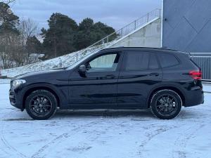 Black BMW X3 2018 in Jonava, with an engine capacity of 2.00 L and mileage of 287 thousand km for 21500 €, photo 5 on AUTOMOTO.COM.LV