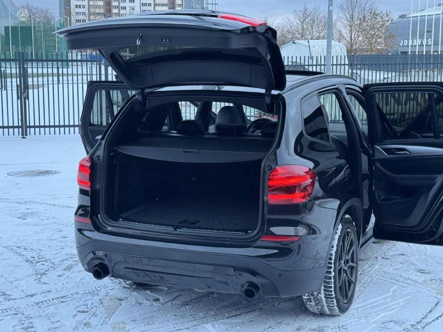 Black BMW X3 2018 in Jonava, with an engine capacity of 2.00 L and mileage of 287 thousand km for 21500 €, photo 16 on AUTOMOTO.COM.LV