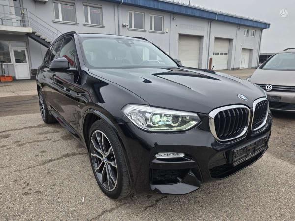 Black BMW X3 2018 in Marijampole, with an engine capacity of 2.00 L and mileage of 284 thousand km for 20999 €, photo 4 on AUTOMOTO.COM.LV