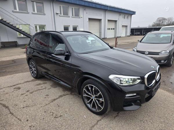 Black BMW X3 2018 in Marijampole, with an engine capacity of 2.00 L and mileage of 284 thousand km for 20999 €, photo 5 on AUTOMOTO.COM.LV