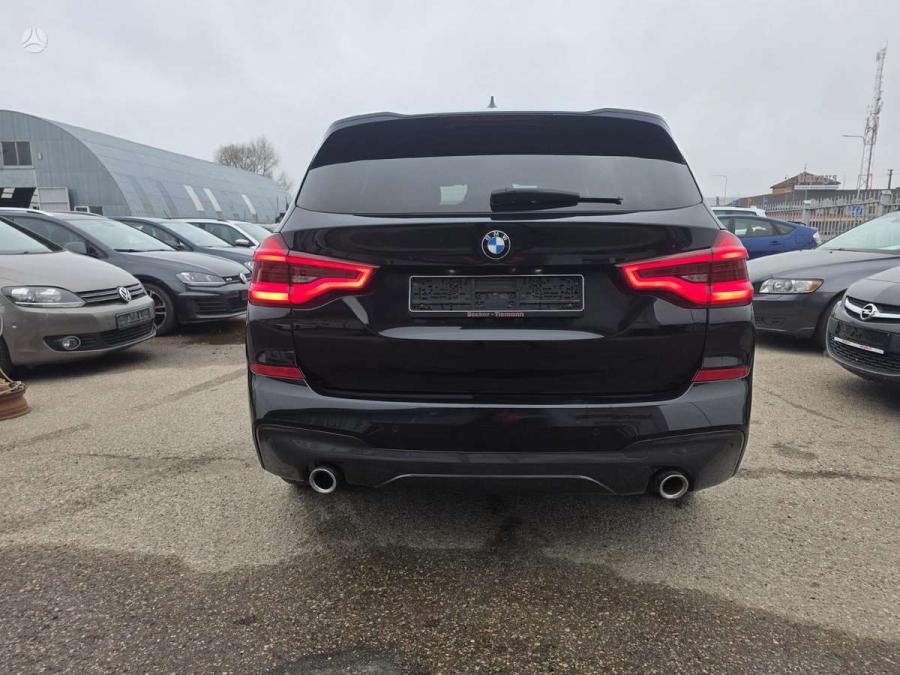 Melns BMW X3 2018 Marijampole, ar dzinēja tilpumu 2.00 L un nobraukumu 284 tūkst. km par 20999 €, foto 7 vietnē AUTOMOTO.COM.LV