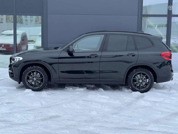 Black BMW X3 2018 in Jonava, with an engine capacity of 2.00 L and mileage of 280 thousand km for 21300 €, photo 4 on AUTOMOTO.COM.LV