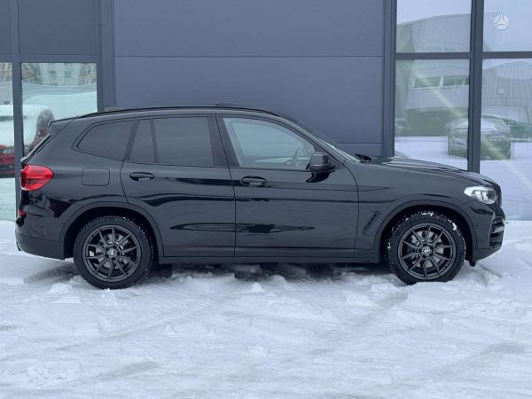 Melns BMW X3 2018 Jonava, ar dzinēja tilpumu 2.00 L un nobraukumu 280 tūkst. km par 21300 €, foto 9 vietnē AUTOMOTO.COM.LV