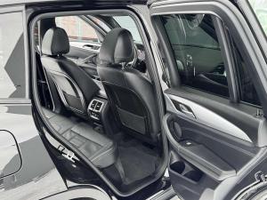 Black BMW X3 2018 in Jonava, with an engine capacity of 2.00 L and mileage of 280 thousand km for 21300 €, photo 16 on AUTOMOTO.COM.LV