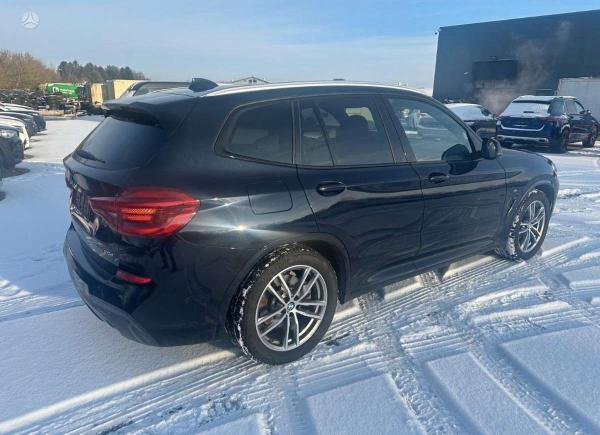 Melns BMW X3 2018 Utena, ar dzinēja tilpumu 2.00 L un nobraukumu 206 tūkst. km par 23250 €, foto 5 vietnē AUTOMOTO.COM.LV