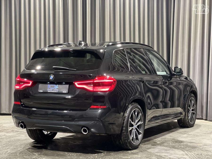 Black BMW X3 2018 in Marijampole, with an engine capacity of 3.00 L and mileage of 227 thousand km for 27250 €, photo 14 on AUTOMOTO.COM.LV