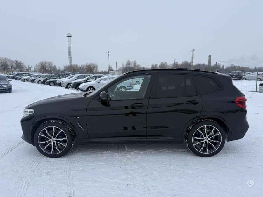 Black BMW X3 2018 in Marijampole, with an engine capacity of 2.99 L and mileage of 260 thousand km for 22900 €, photo 2 on AUTOMOTO.COM.LV