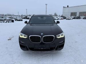 Black BMW X3 2018 in Marijampole, with an engine capacity of 2.99 L and mileage of 260 thousand km for 22900 €, photo 4 on AUTOMOTO.COM.LV