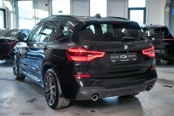 Black BMW X3 2018 in Kaunas, with an engine capacity of 2.99 L and mileage of 227 thousand km for 26950 €, photo 10 on AUTOMOTO.COM.LV