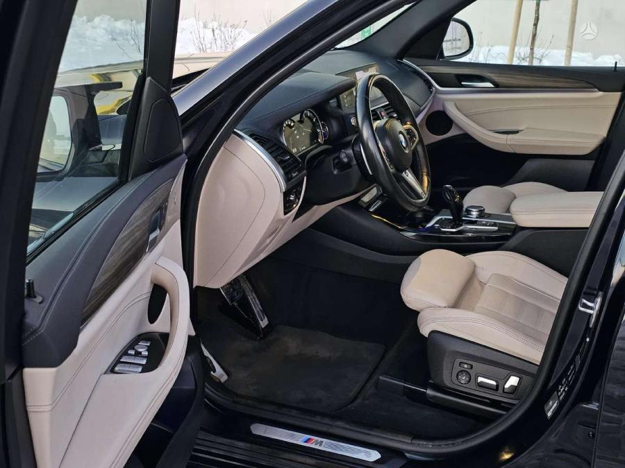 Black BMW X3 2018 in Klaipeda, with an engine capacity of 2.99 L and mileage of 160 thousand km for 28500 €, photo 10 on AUTOMOTO.COM.LV