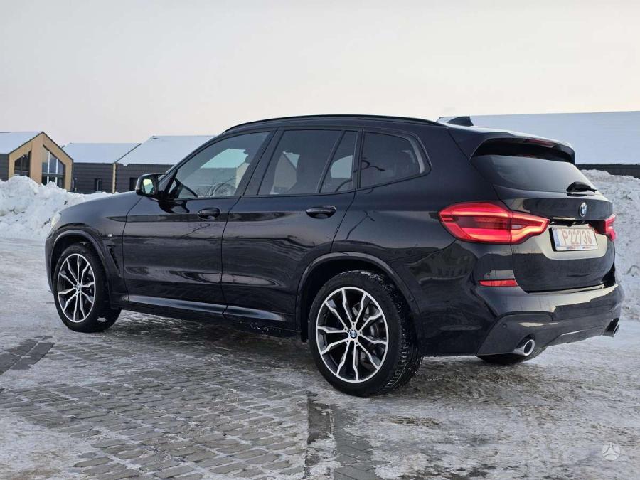 Black BMW X3 2018 in Klaipeda, with an engine capacity of 2.99 L and mileage of 160 thousand km for 28500 €, photo 29 on AUTOMOTO.COM.LV