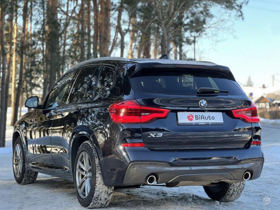 Black BMW X3 2018 in Utena, with an engine capacity of 2.00 L and mileage of 201 thousand km for 23500 €, photo 10 on AUTOMOTO.COM.LV