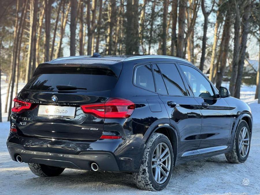 Black BMW X3 2018 in Utena, with an engine capacity of 2.00 L and mileage of 201 thousand km for 23500 €, photo 13 on AUTOMOTO.COM.LV