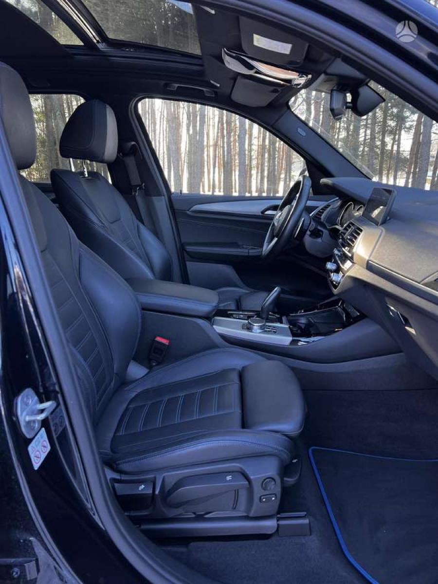 Black BMW X3 2018 in Utena, with an engine capacity of 2.00 L and mileage of 201 thousand km for 23500 €, photo 29 on AUTOMOTO.COM.LV