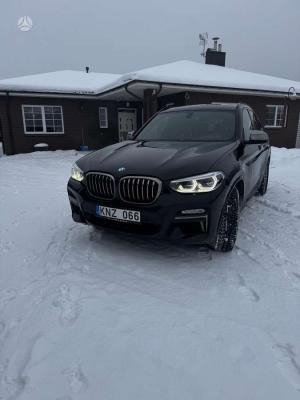 Black BMW X3 2018 in Kaunas, with an engine capacity of 3.00 L and mileage of 110 thousand km for 26000 €, photo 2 on AUTOMOTO.COM.LV
