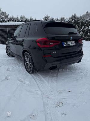 Black BMW X3 2018 in Kaunas, with an engine capacity of 3.00 L and mileage of 110 thousand km for 26000 €, photo 4 on AUTOMOTO.COM.LV