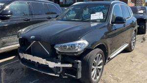 Black BMW X3 2018 in Kaunas, with an engine capacity of 2.00 L and mileage of 190 thousand km for 13800 €, photo 2 on AUTOMOTO.COM.LV
