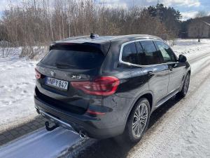 Black BMW X3 2018 in Vilnius, with an engine capacity of 2.00 L and mileage of 242 thousand km for 25900 €, photo 4 on AUTOMOTO.COM.LV