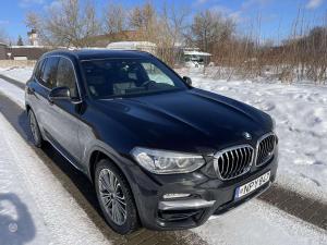 Black BMW X3 2018 in Vilnius, with an engine capacity of 2.00 L and mileage of 242 thousand km for 25900 €, photo 7 on AUTOMOTO.COM.LV