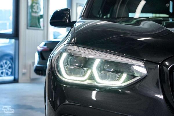 Black BMW X3 2018 in Marijampole, with an engine capacity of 3.00 L and mileage of 227 thousand km for 26750 €, photo 7 on AUTOMOTO.COM.LV