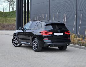 Black BMW X3 2018 in Vilnius, with an engine capacity of 3.00 L and mileage of 243 thousand km for 23250 €, photo 3 on AUTOMOTO.COM.LV