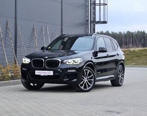 Black BMW X3 2018 in Vilnius, with an engine capacity of 3.00 L and mileage of 243 thousand km for 23250 €, photo 9 on AUTOMOTO.COM.LV