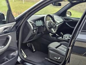 Black BMW X3 2018 in Vilnius, with an engine capacity of 3.00 L and mileage of 243 thousand km for 23250 €, photo 18 on AUTOMOTO.COM.LV