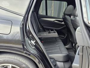 Black BMW X3 2018 in Vilnius, with an engine capacity of 3.00 L and mileage of 243 thousand km for 23250 €, photo 23 on AUTOMOTO.COM.LV