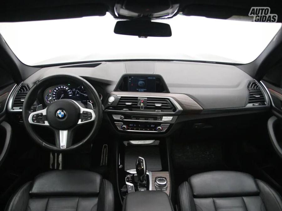 Black BMW X3 2018 in Vilnius, with an engine capacity of 2.00 L and mileage of 186 thousand km for 23999 €, photo 3 on AUTOMOTO.COM.LV