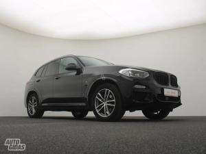 Black BMW X3 2018 in Vilnius, with an engine capacity of 2.00 L and mileage of 186 thousand km for 23999 €, photo 12 on AUTOMOTO.COM.LV