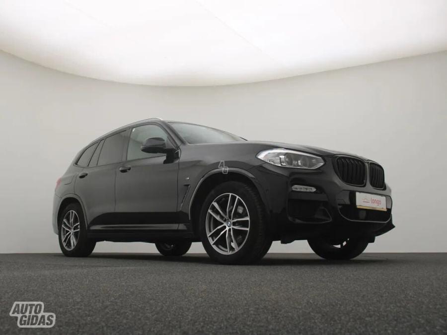 Black BMW X3 2018 in Vilnius, with an engine capacity of 2.00 L and mileage of 186 thousand km for 23999 €, photo 12 on AUTOMOTO.COM.LV
