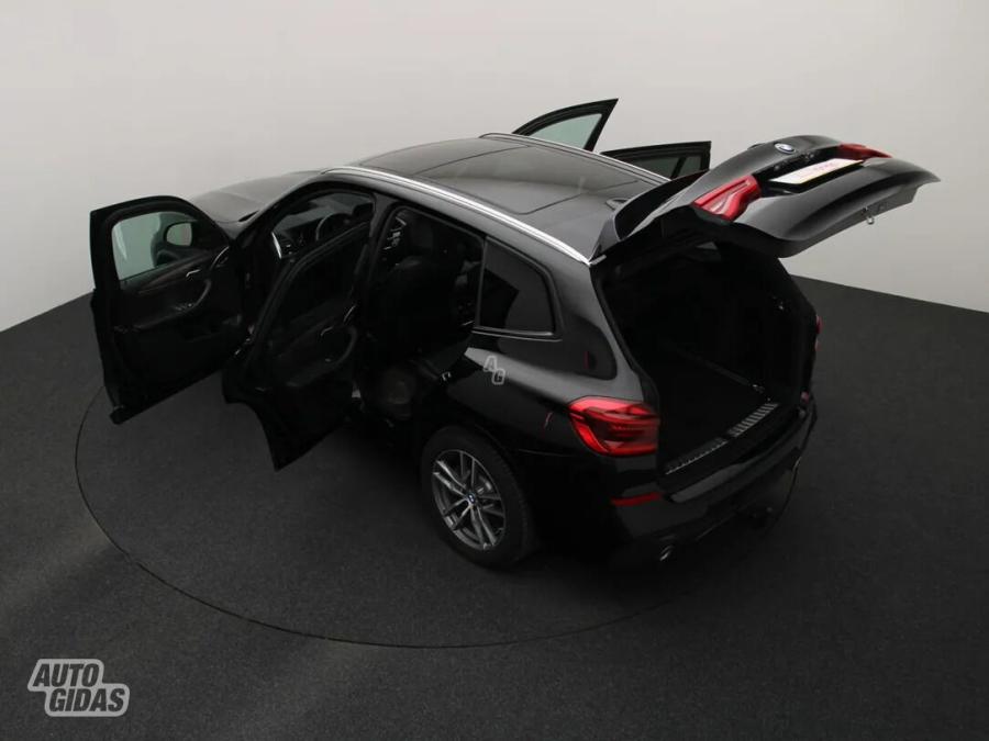 Black BMW X3 2018 in Vilnius, with an engine capacity of 2.00 L and mileage of 186 thousand km for 23999 €, photo 14 on AUTOMOTO.COM.LV